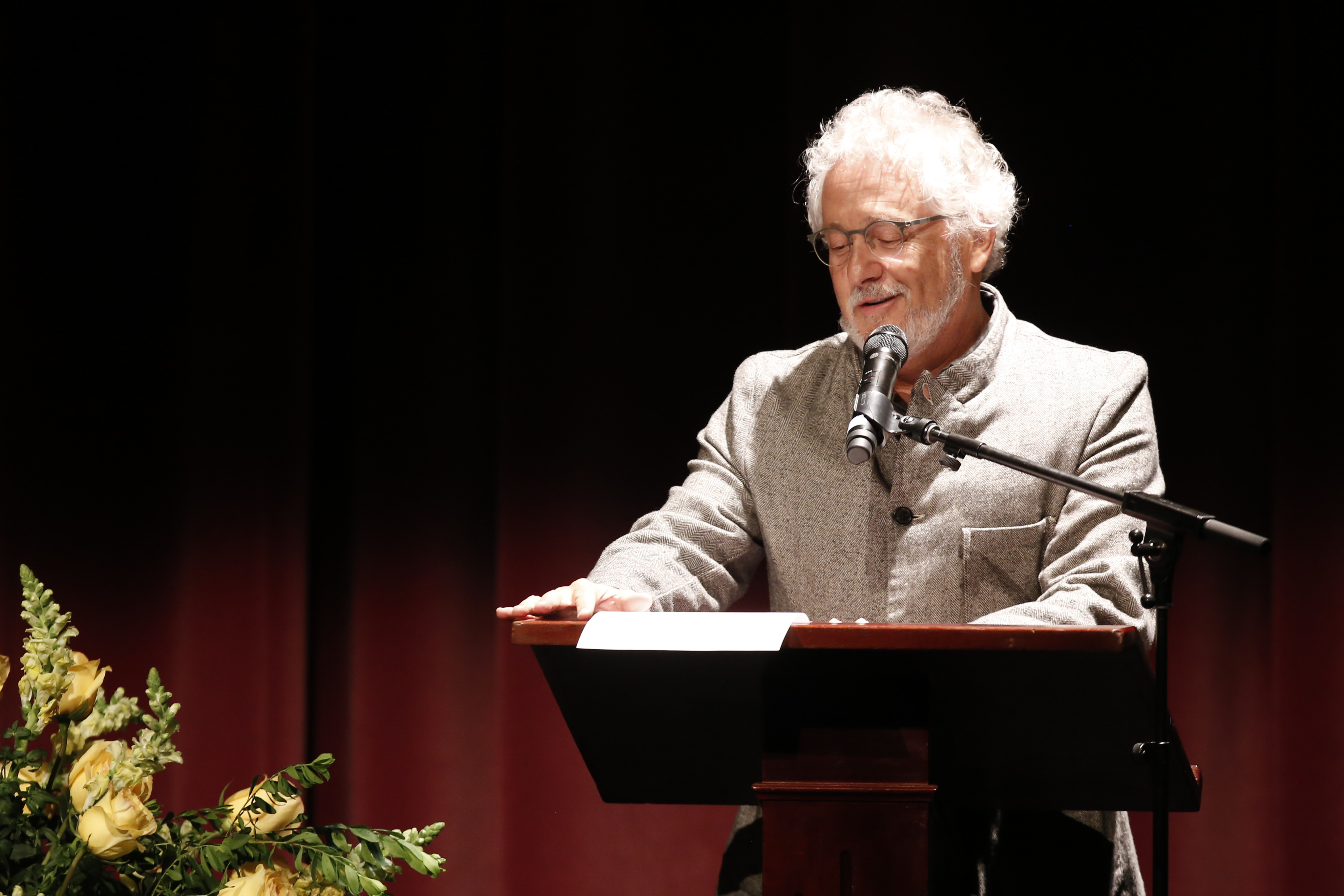 Héctor Abad Faciolince, invitado de honor en el Parlamento Europeo en ...