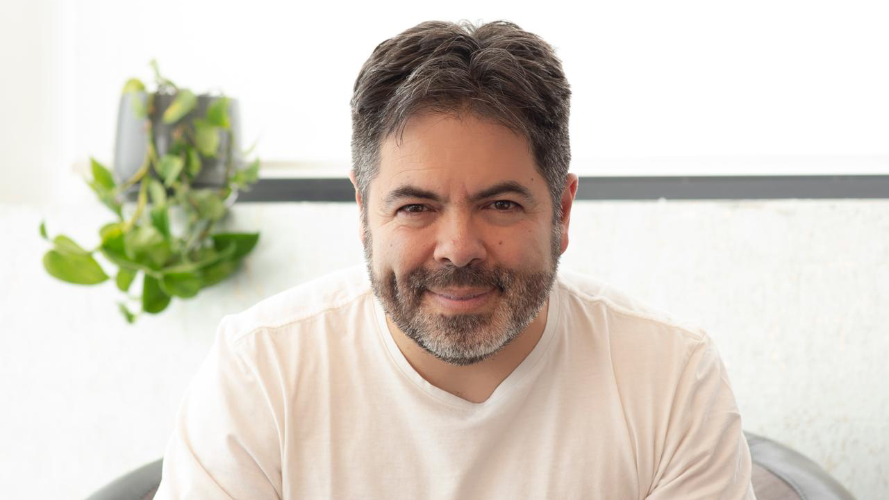 Efrén Martínez: Reflexiones sobre adicciones y la búsqueda del sentido en la vida